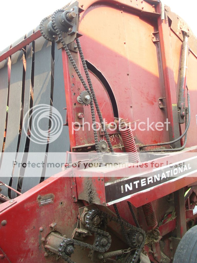IH 2400 round baler - Technical IH Talk - Red Power Magazine Community